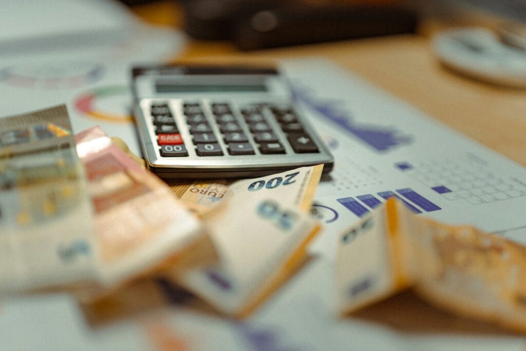 Countries With No Income Tax – Where to Move to Avoid Paying Income Tax ...
